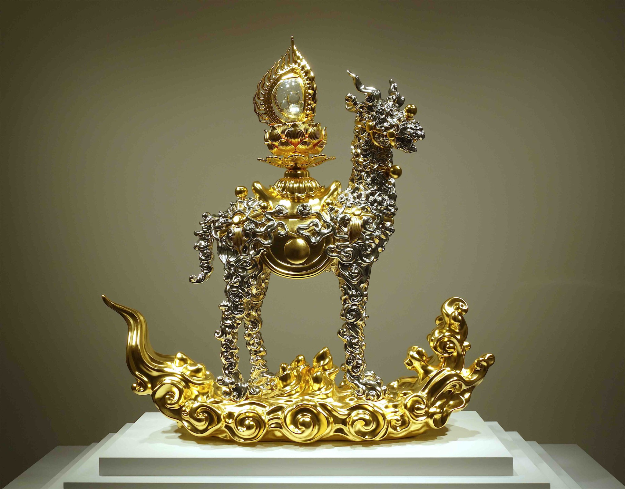 ‘Coito Interrotto’ with NAWA Kohei 名和晃平: The Oracle through Golden ...